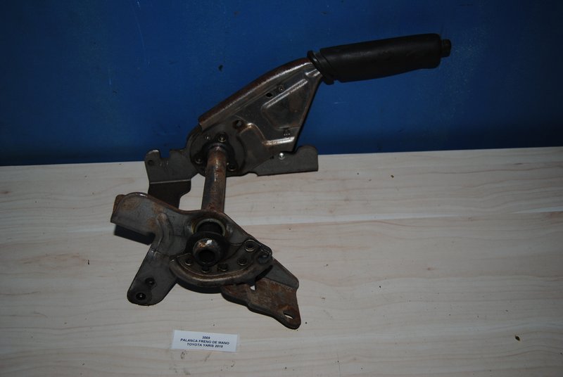 PALANCA FRENO DE MANO TOYOTA YARIS 2010 » Offroad SpA